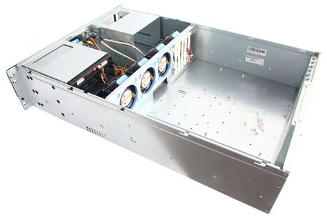 Chenbro RM31300 19 Server Case Chassis 3HE 3U Rack Mount E ATX SSI CEB Gehäuse