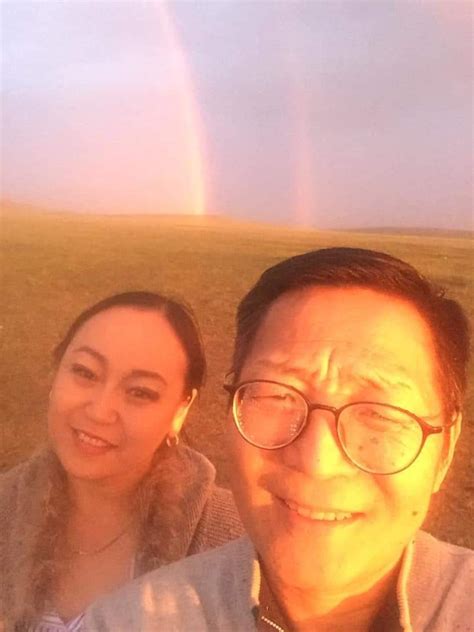 П БАТХУЯГ Мөнх бус гэдэг үгэнд эргэлздэг Энэ бие л мөнх бус байх оюун санаа мөнх гэдэгт