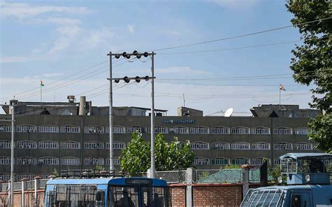 Jandk State Flag Removed Only Tricolour Unfurled Atop Civil Secretariat