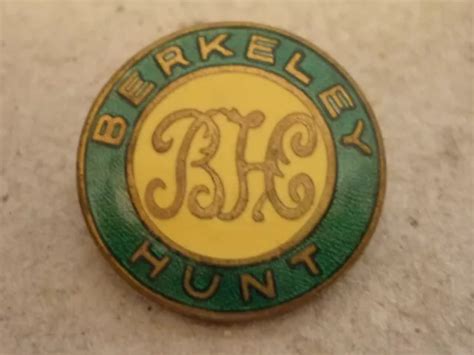 Vintage Enamel Badge Berkeley Hunt Foxhounds Hunting Supporters Club