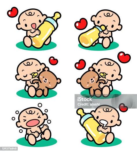 귀여운 아기들은 자신의 먹이 병과 곰 인형을 들고 사랑의 표정 웃고 울고 자고 침을 흘리는 표정을 가지고 있습니다 아기에 대한