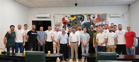 Митко Градоначалникот Митко Јанчев оствари средба со ракометарите и раководството на ГРК