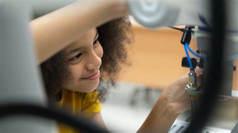 Sparrow Schools Vuma Bring Robotics To Disadvantaged Learners Itweb