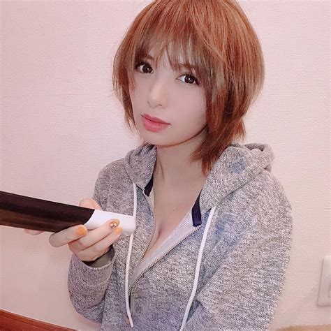 星美りかさんはinstagramを利用しています「🤫🤫🤫」 して