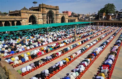 Ahmedabad Muslims Offer Prayers On The Occasion Of Eid Ul Fitr