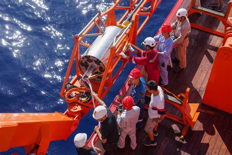 Osil Piston Corers Dominate On Major Global Research Vessels Osil