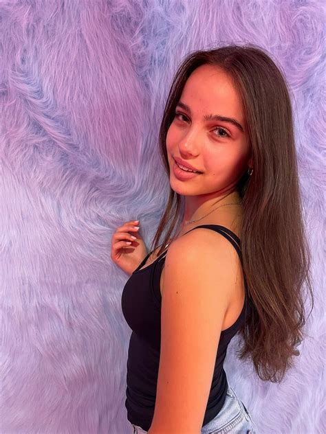 Lia W Amaze Models