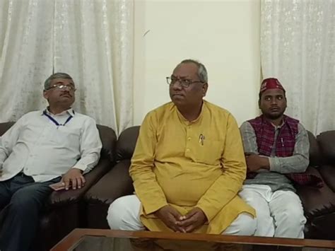 Cabinet Minister Sanjay Nishad Had Reached Pratapgarh Said Bjp Is
