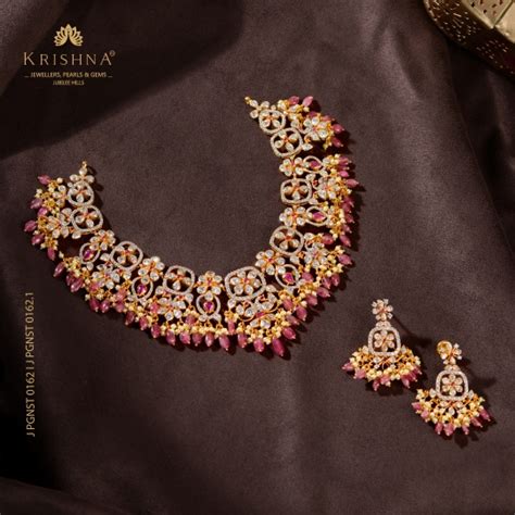 Foral Gold Necklace Set With Guttapusalu