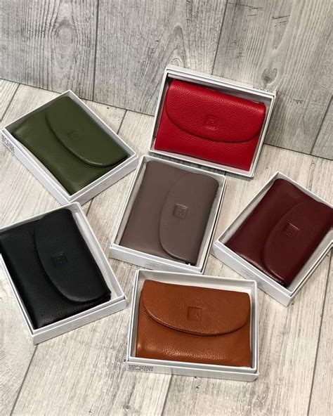 Маленькі шкіряні гаманці 💗👛 — ціна 950 грн у каталозі Гаманці Купити аксесуари за доступною