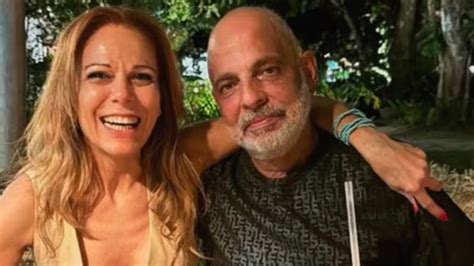 El Novio De Iliana Calabró Luis De Stefano Sufrió Un Impactante