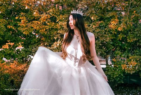 Princess Foot Worship Miss Harlow Official Profile