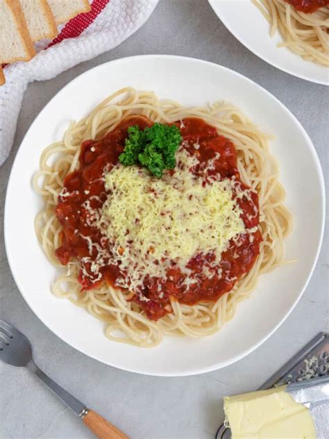 Filipino Style Corned Beef Spaghetti Kawaling Pinoy