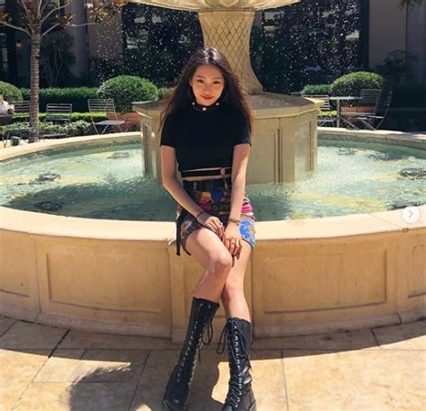 [패션and뷰티]모델 겸 배우 이진이 숨길 수 없는 각선미 Ytn