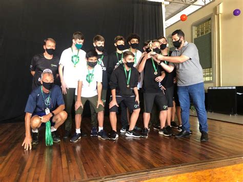 Jogos Escolares premiam jovens atletas do Colégio Satc SATC
