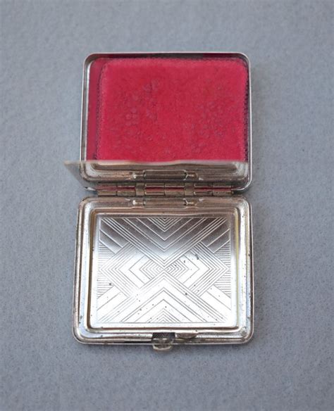 Victorian Style Compact Vintage Collectible Gem