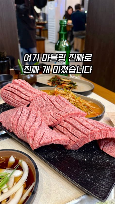 마음대로 뚜껑 열면 안됩니다 혼나요 금방 쪄서 나오기 때문에 증기가 뜨거운데 냄비가 커서 위험 할 수 있다고 합니다 그리고 2