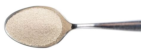 Premium Photo Dried Yeast Isolated On White