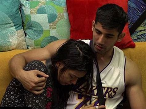 Varun Sood Proposes Divya Agarwal For Marriage Divyas Reaction Will