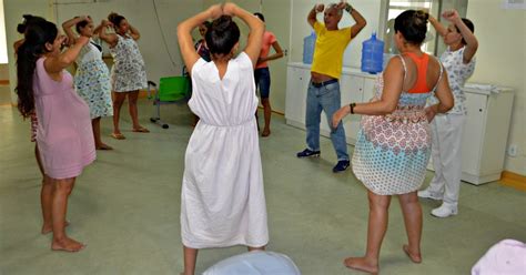G1 Recém Nascidos Recebem Massagem Em Maternidade De Cruzeiro Do Sul