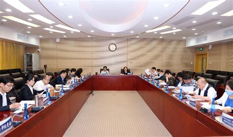 学校召开部分二级党组织届中调整和换届选举工作布置会 中央财经大学组织部