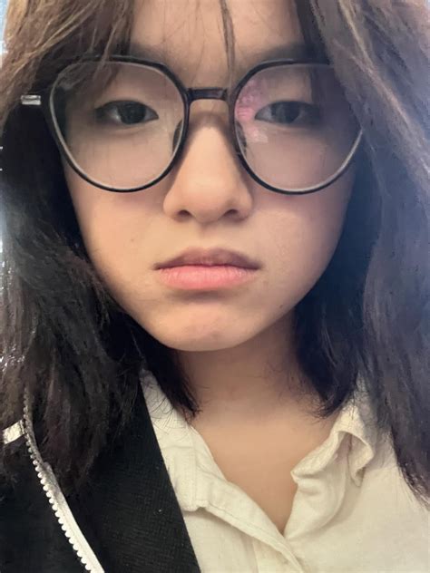 一个大叔，在北京街头看到我很潮，要了我微信。发现他是985本港大硕字节码农，于是欣然赴约来字节吃晚饭，因为我很闲且感觉他混的很牛逼。 然后他还