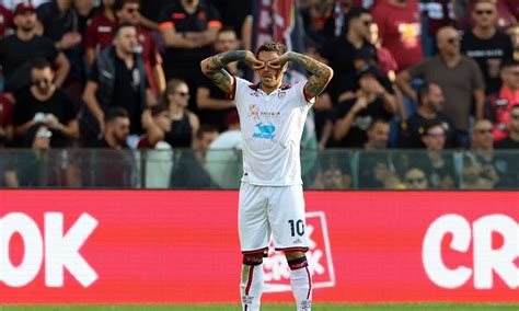 Cagliari Le Pagelle Di Cm Viola Inesistente Prati Spreca La Sua