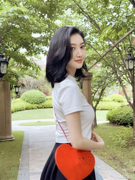 Ghim Của Kii Trên Jing Tian 景甜