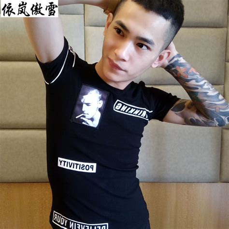 快手红人精神小伙发型学生瓜子头发型男 随意云