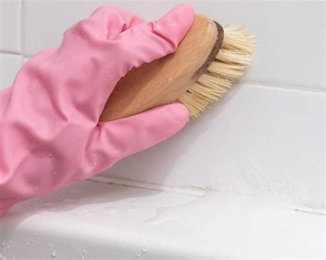 Трюк з перекисом водню який знищить плісняву у ванній кімнаті назавжди Читайте на Ukr Net