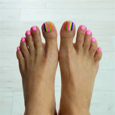 25 Summer Pedicure Ideas 2024 Explore Trendy Toenail Colors And