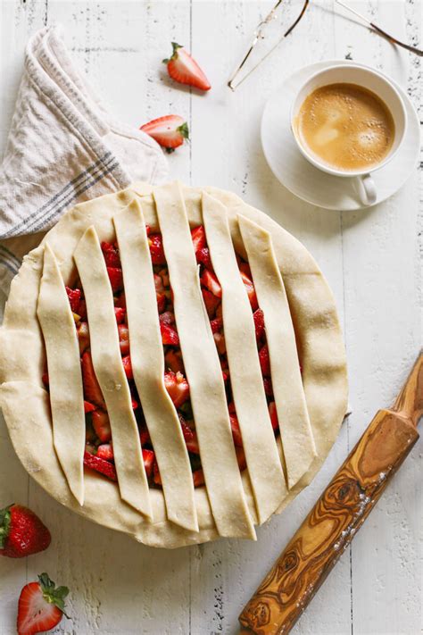 How To Make A Lattice Pie Crust Good Life Eats®