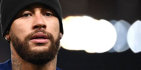 Report Neymar Open To Psg Contract Extension Under One Major Condition