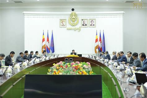 សម្តេចតេជោ ហ៊ុន សែន ហាមមន្ត្រីចេញទៅក្រៅប្រទេស ចាប់ពីខែមិថុនា