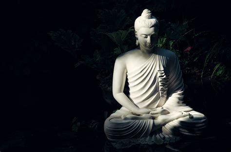 Who Was The Buddha Buddhism For Beginners Tricycle