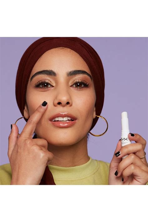 Face Blurring Vitamin E Infused Pore Filler Face Primer Stick Nyx