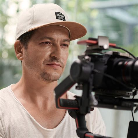 Pressmaster Stock Video Footage Artlist