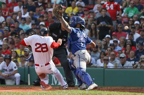 Red Sox Record 20 Hits In Win Over Royals