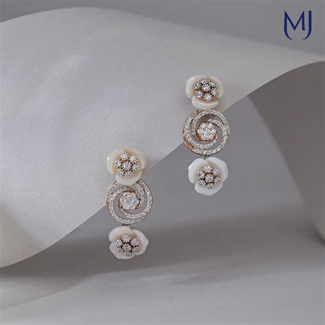 Light Weight And Daily Wear Gold Earrings Designs 2025 Buy Gold