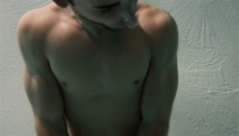 Breathholding Underwater Thisvid