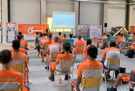 News Lehre Am Bau 56 Lehrlinge Starten Ihre Ausbildung Bei Leyrer