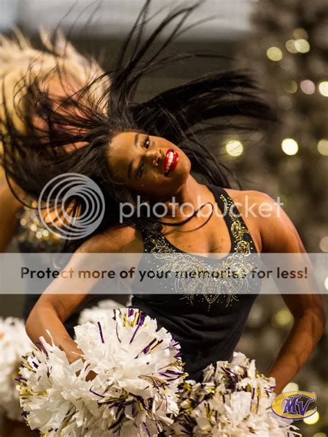 Minnesota Vikings Cheerleader Showcase 2015 Passion Of The Pom Pom