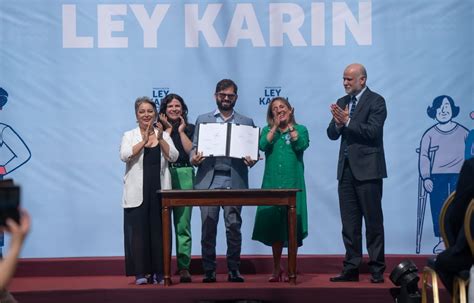 Presidente Boric Promulgó “ley Karin” Contra El Acoso Laboral