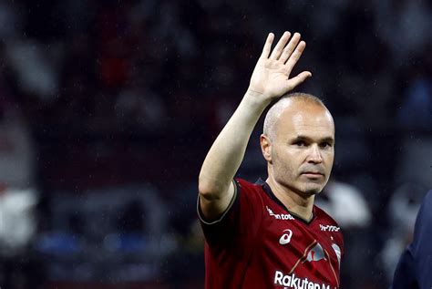 Iniesta Coy On Future Plans Following Vissel Kobe Departure Reuters