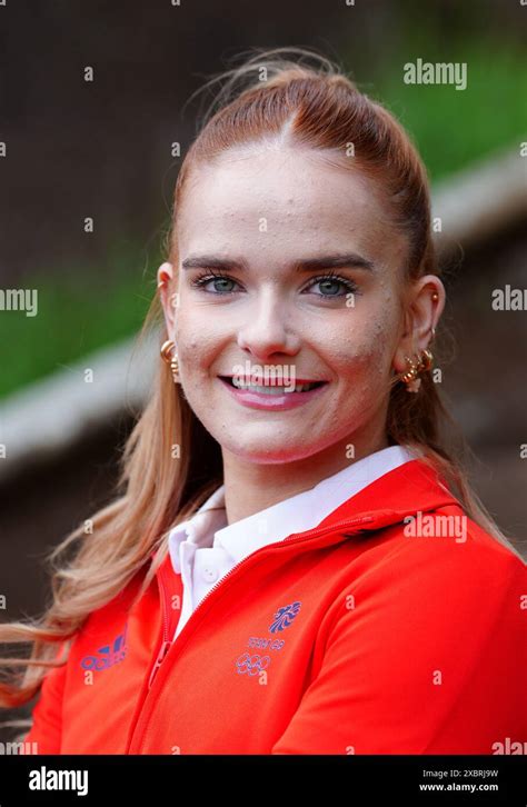 Alice Kinsella während der Teamankündigung des Teams GB Paris 2024 im