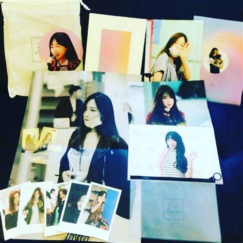 太妍 泰妍 Flying Petals 飛姐 韓站 寫真pb Set Photobook 興趣及遊戲 收藏品及紀念品 韓流
