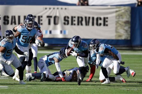 The Titans Defend Afc South Rule Tonight Against The Colts