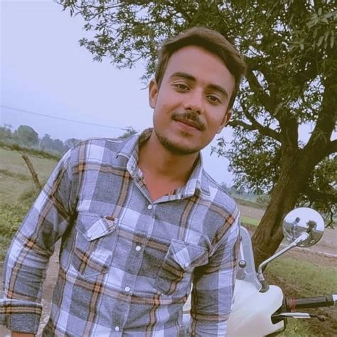 Vishal Tiwari Officialpanditvishal68 • Threads Say More