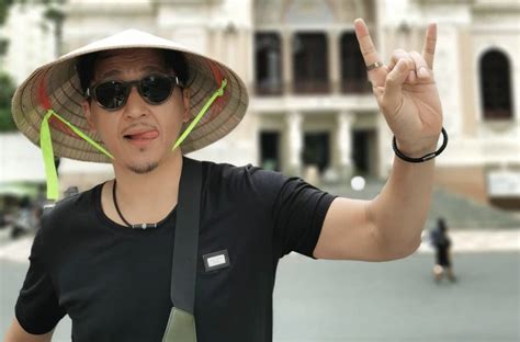 “Хамар” Т Ганболд эхнэр хүүхдээсээ харамласан мөнгөөрөө зугаалж зугаацаж явна Tac Mn