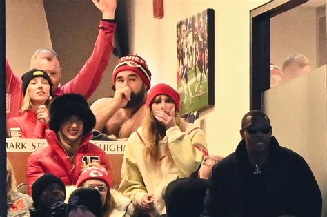 Jason Kelce Steals The Show At Brother Travis Kelces Afc Divisional